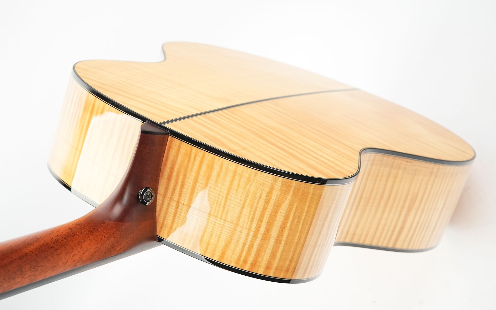 Maestro Original Raffles FM SB A Flamed Maple Adirondack 2019 | The Fellowship of Acoustics